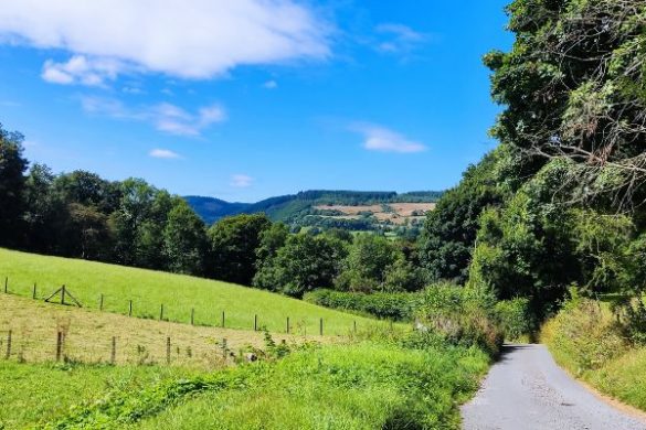 A Circular Walk Around Erddig, Marchwiel and Sontley – Outdoors